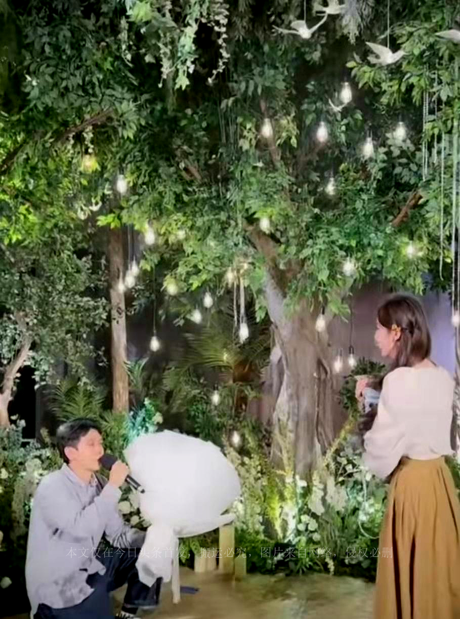 The 29-year-old "most beautiful" Luo Zhi cried when she was proposed to ...