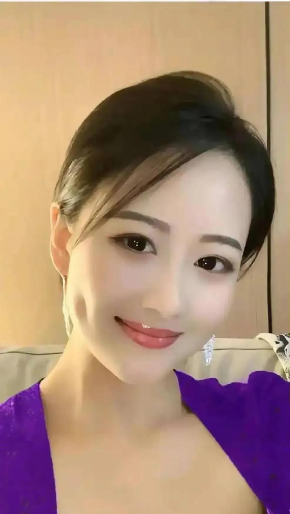 Bai Xueyang Chun Chuan Yaqu Sheep Xianrong - iNEWS