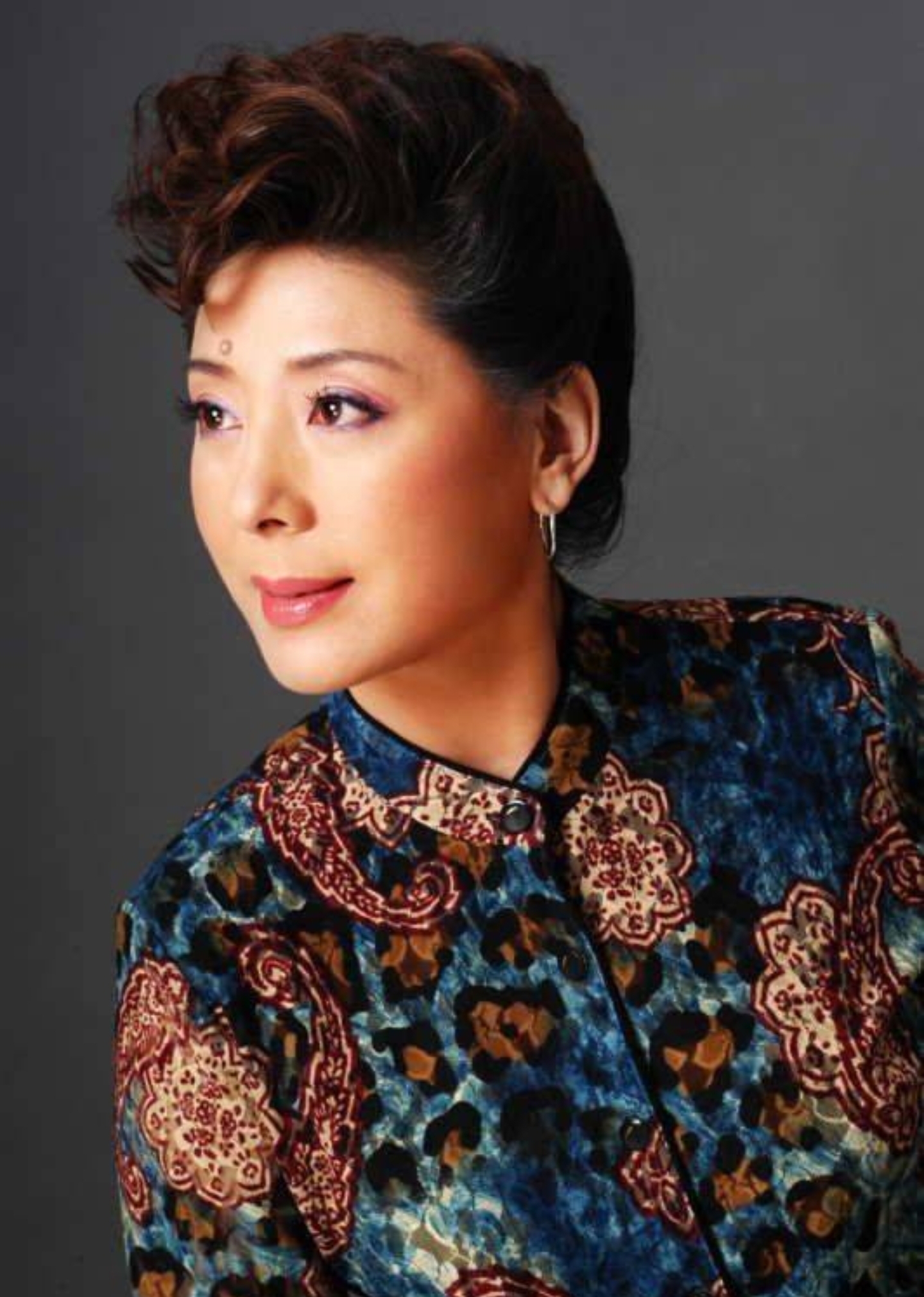 69-year-old singer Guan Mucun lives in a nursing home! The one million ...