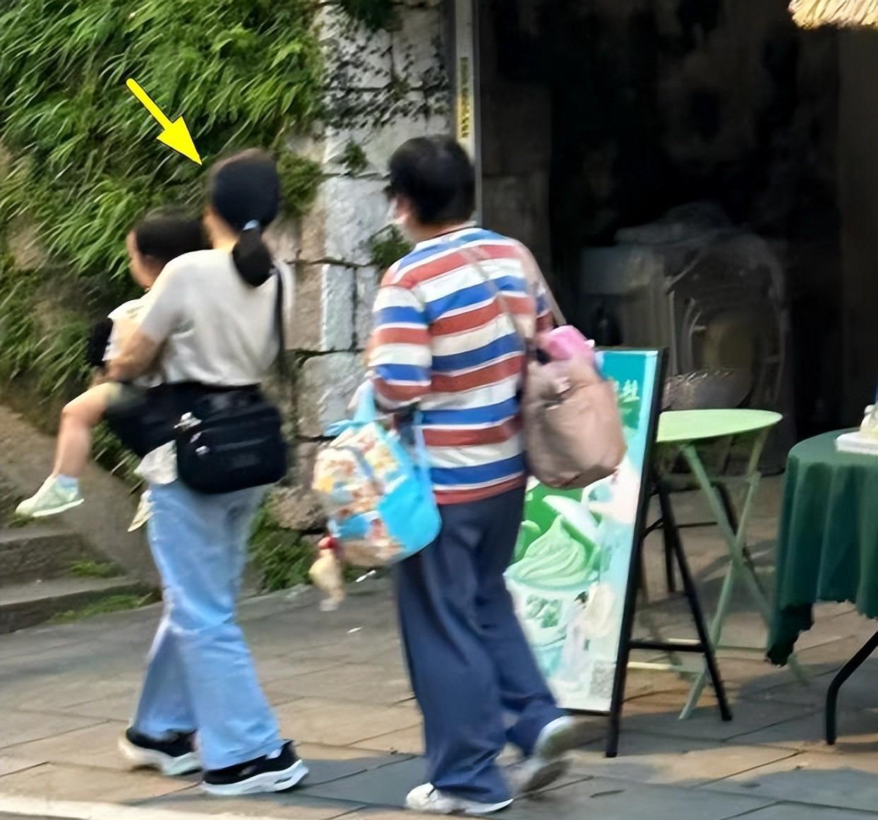 Guo Biting's daughter's frontal photo exposed! Fresh and sweet looks ...