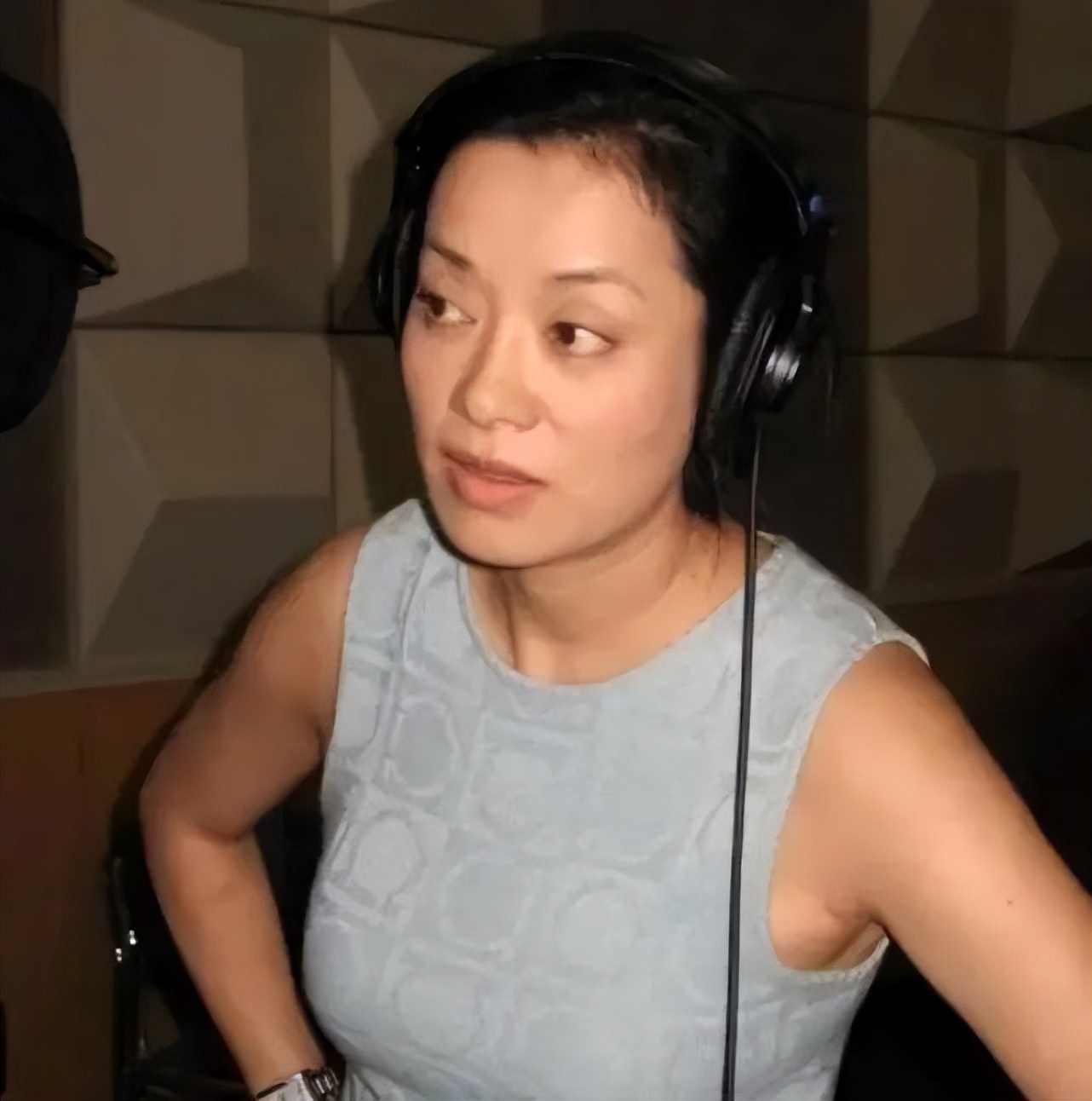 Singer Mao Amin: Married to a wealthy husband at the age of 39, had two ...