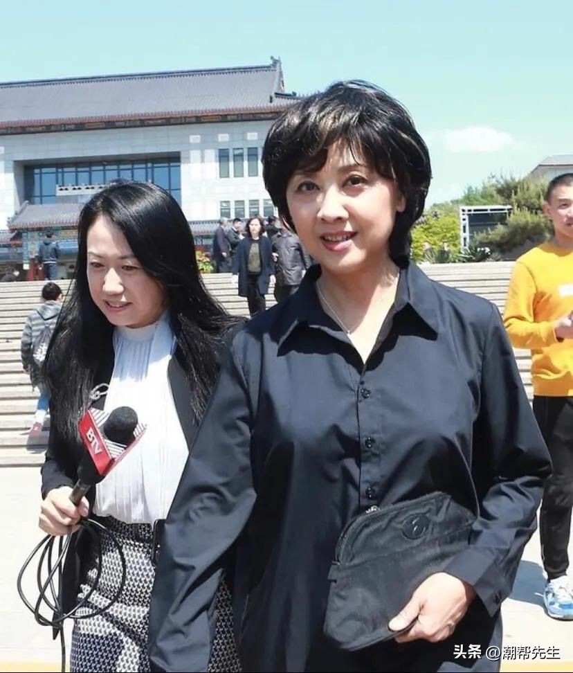 71-year-old Zhu Lin told us: when you are old, you can wear elegant ...