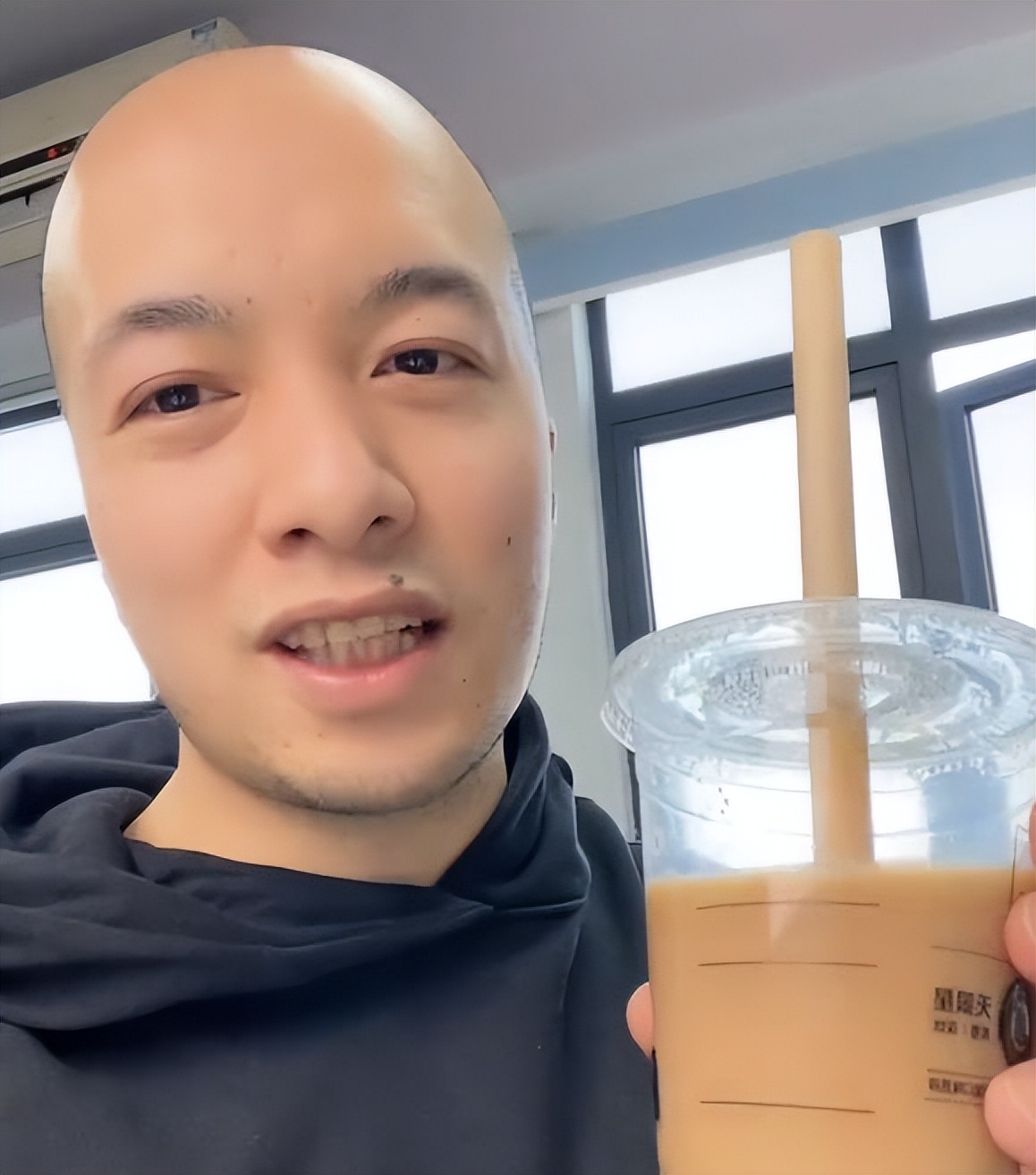 Internet celebrity "Xin Jifei" officially announced the marriage ...