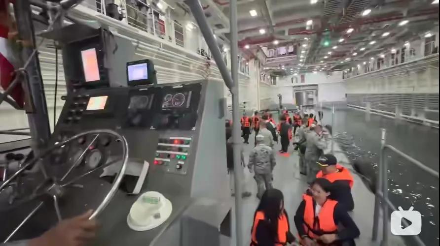 A few days after China sold the Type 071 landing ship to Thailand, it ...