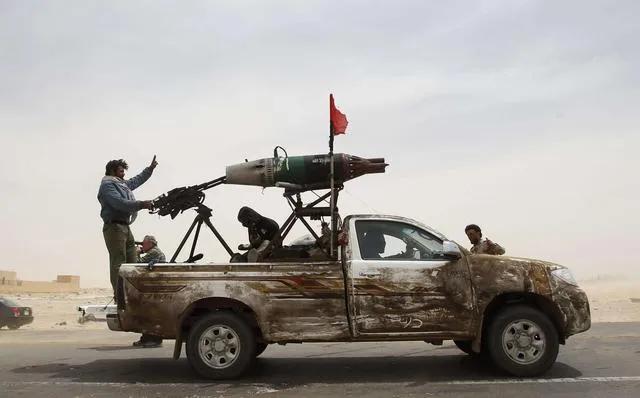 Jinjar Dagger: Russian Armed Pickup - iNEWS