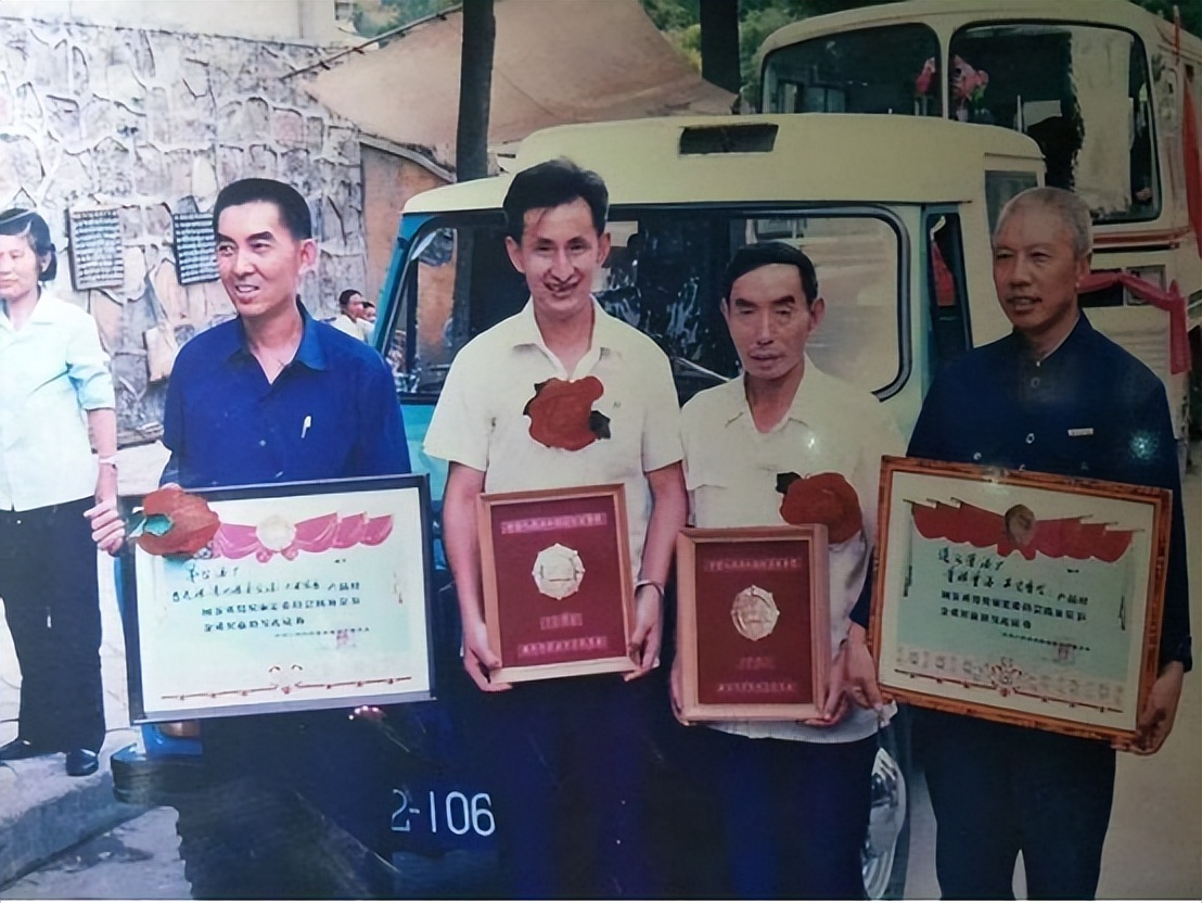 How did Dong Jiu, who is very "saucy" in the National Review ...