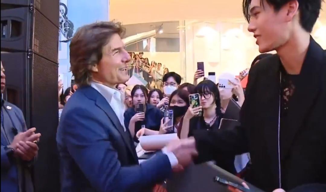 Phuwin participated in the Korean premiere of "Mission: Impossible 7 ...