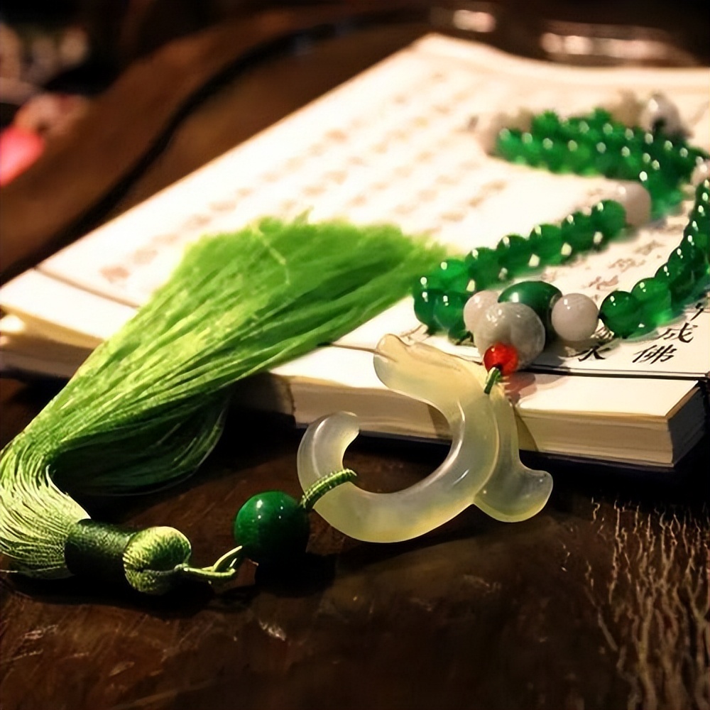 Explore the ancient Chinese tokens of love, its meaning, and the ...