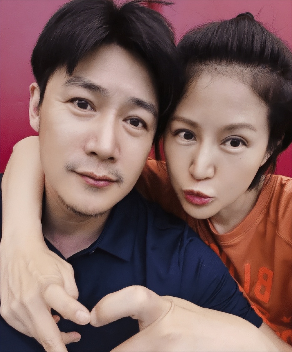 The 46-year-old Bao Lei's cliff-like aging is no different from that of ...