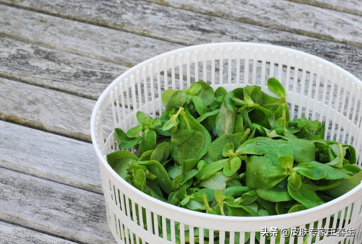 Boiled eggs with purslane can effectively treat eczema twice - iNEWS