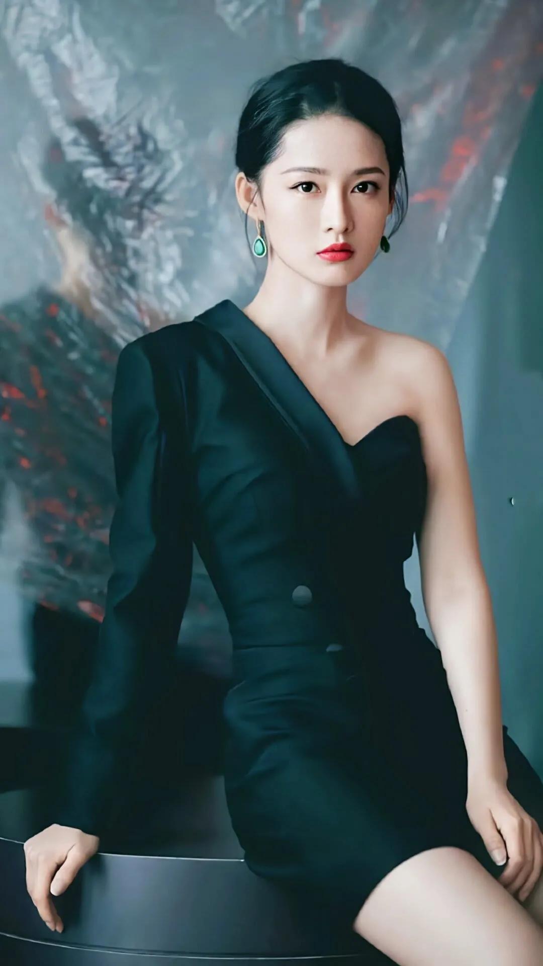 Favorite goddess Li Qin - iNEWS