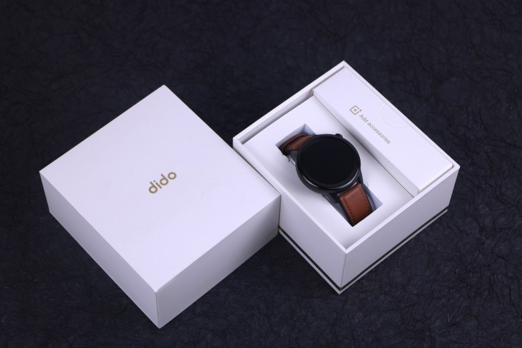 The dido watch E55 PRO with non-invasive blood sugar trend, blood pressure, and ECG is a good ...