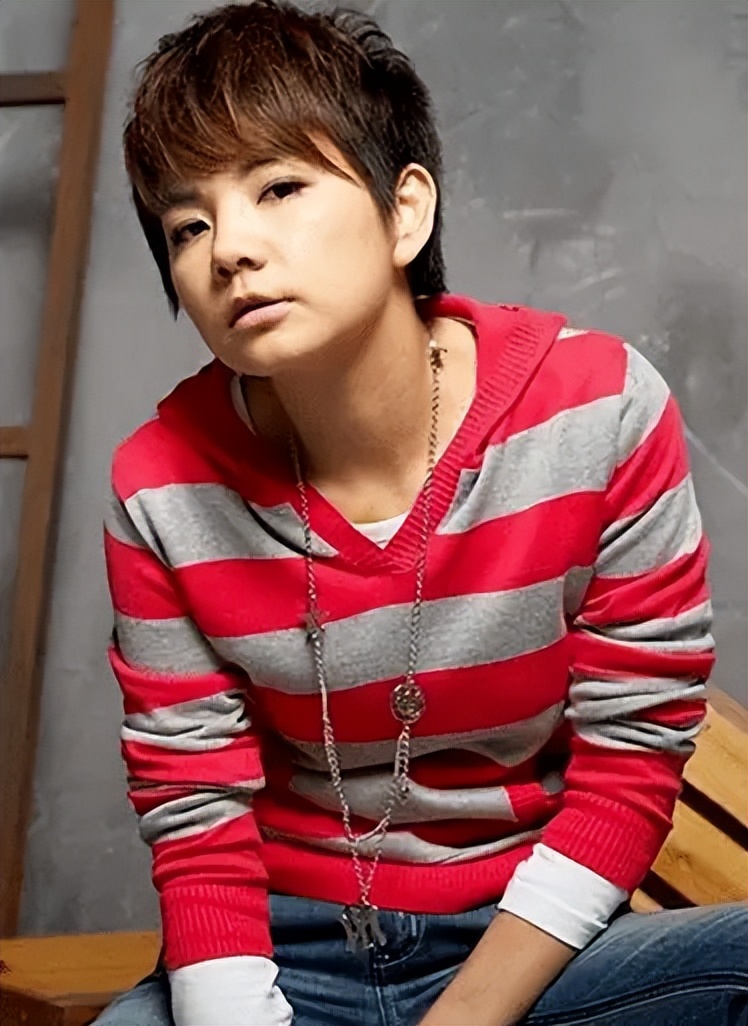 From a tomboy to a gentle goddess, Ella's beauty changes highlight the ...