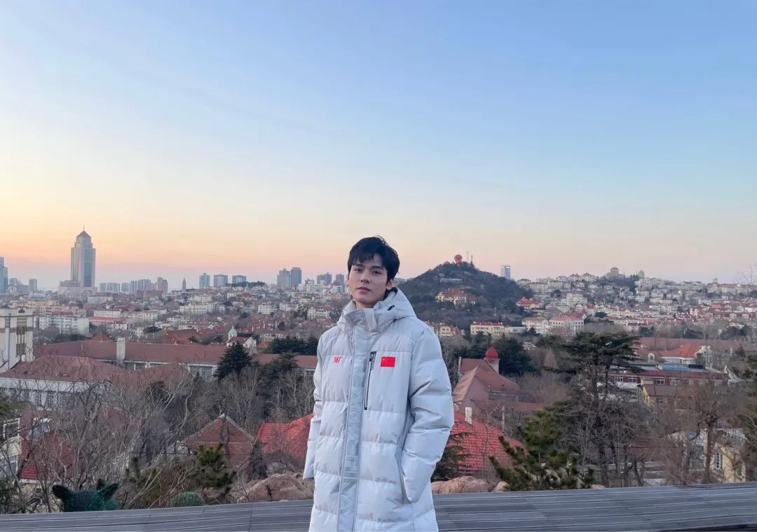 Little Gossip, Gong Jun, Lin Yanjun, Ren Jialun, Huang Jingyu, Ni Ni, Lin Yi - iNEWS