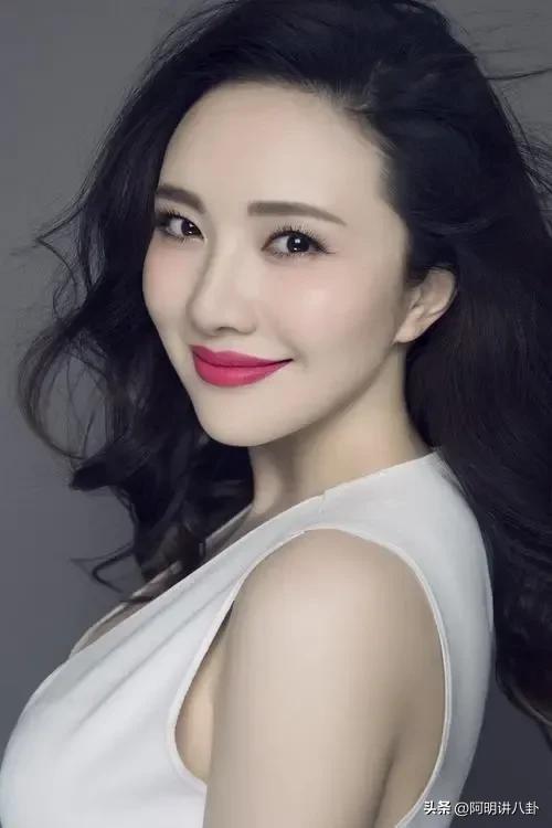 "Boy Killer" Meng Qian, her perfect figure makes people feel distracted ...