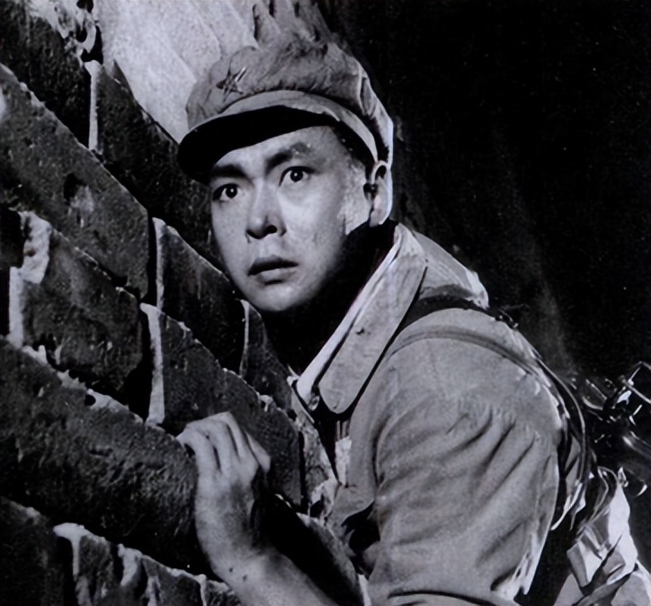 40 years ago, the popular movie star Chi Zhiqiang was imprisoned for ...