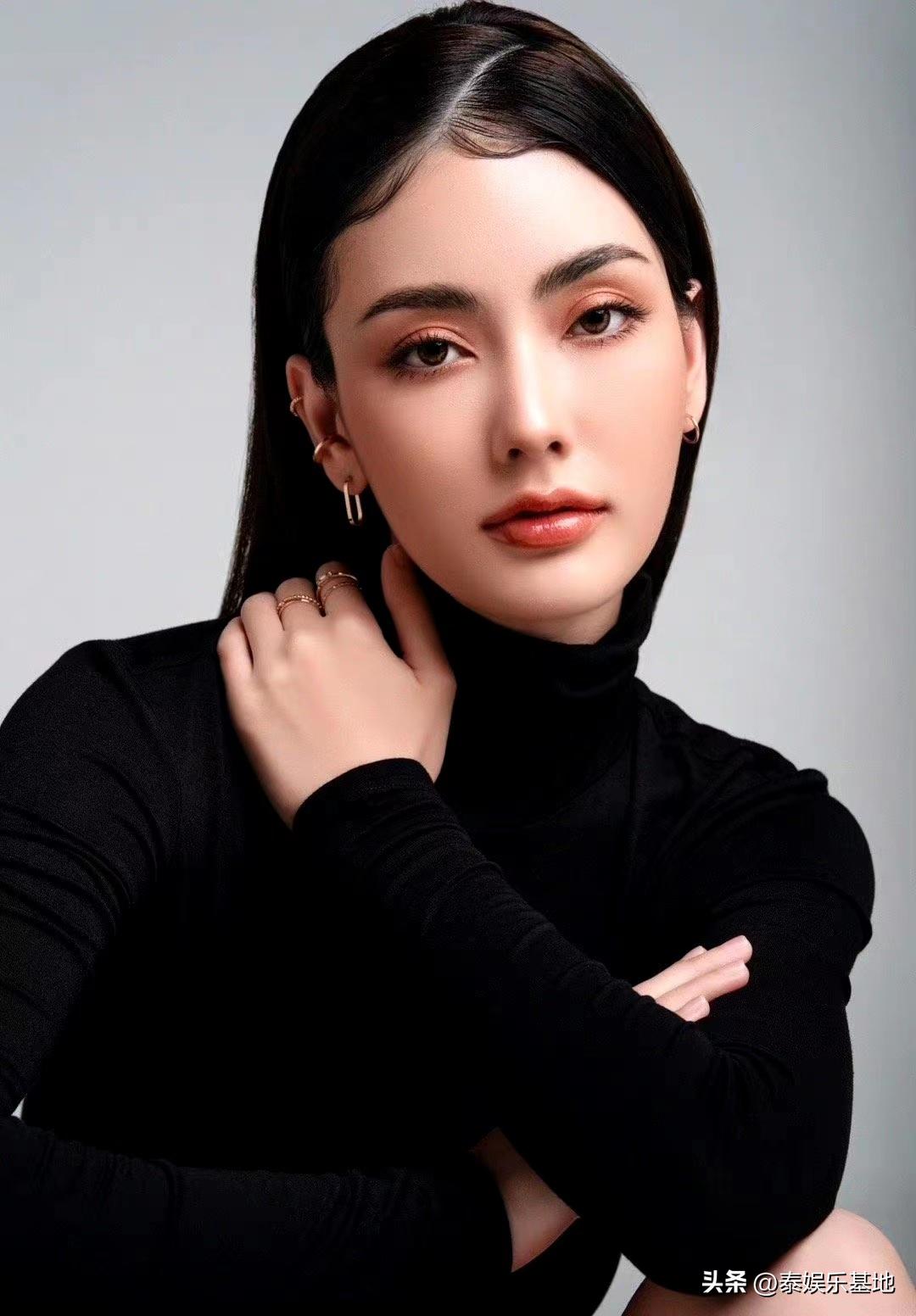 Miss Wan Guo Meena posted intimate photos with actor Meen, was it a ...