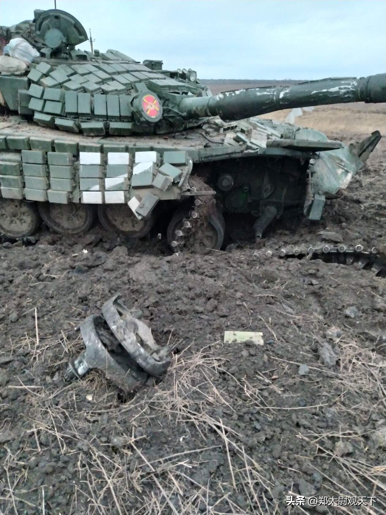Real shots of Polish T-72M1 blown up: Russian landmines are too ...
