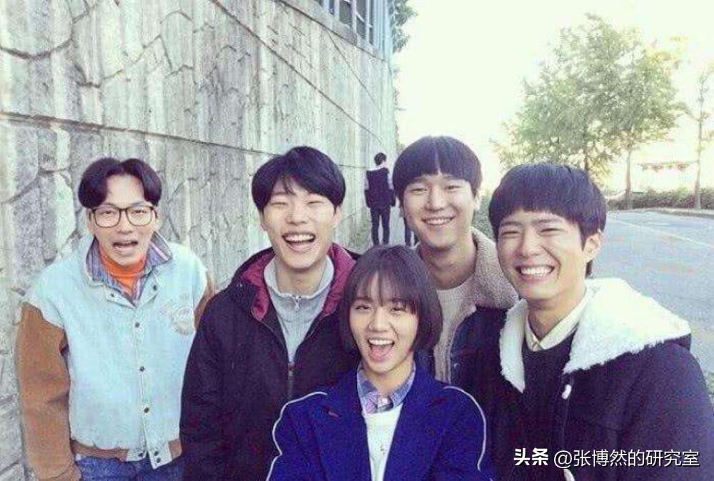 "Please Reply 1998": Emotional Resonance and Time Memory in Korean ...