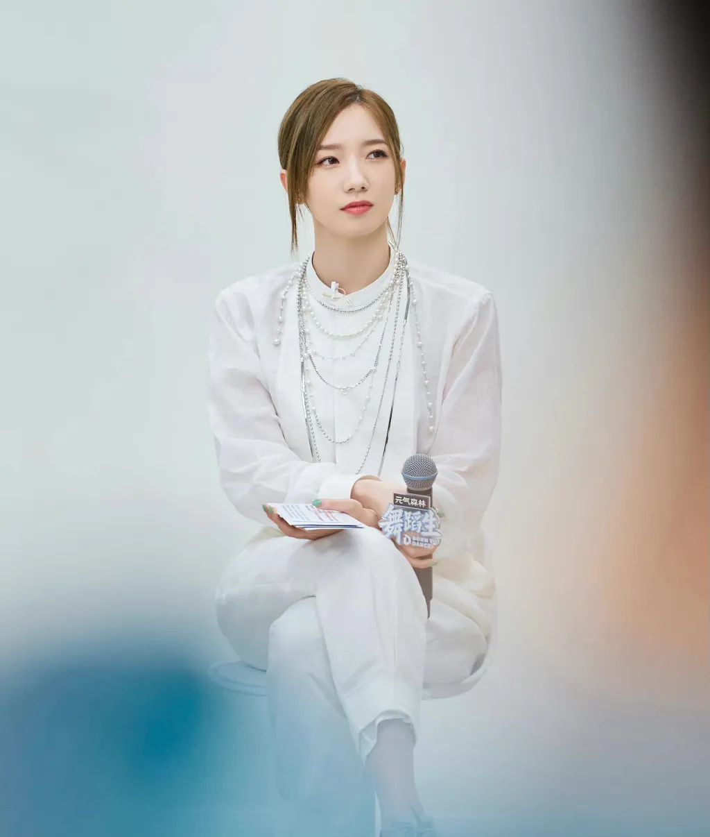 Tian Xiwei stepped on Bai Jingting?Meng Meiqi responds to Jia Ling?Zhao ...