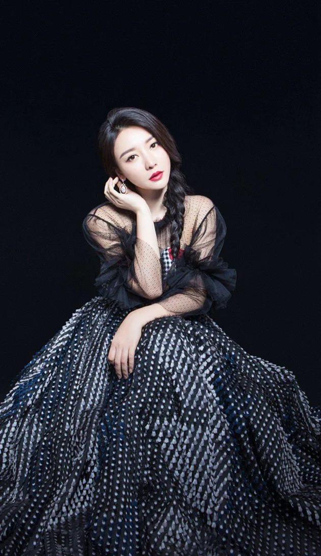 Lu Jing's photo album - iNEWS