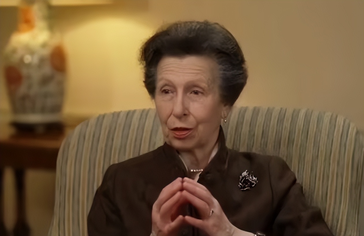 On the eve of Charles III's coronation, Princess Anne sings naysayers ...