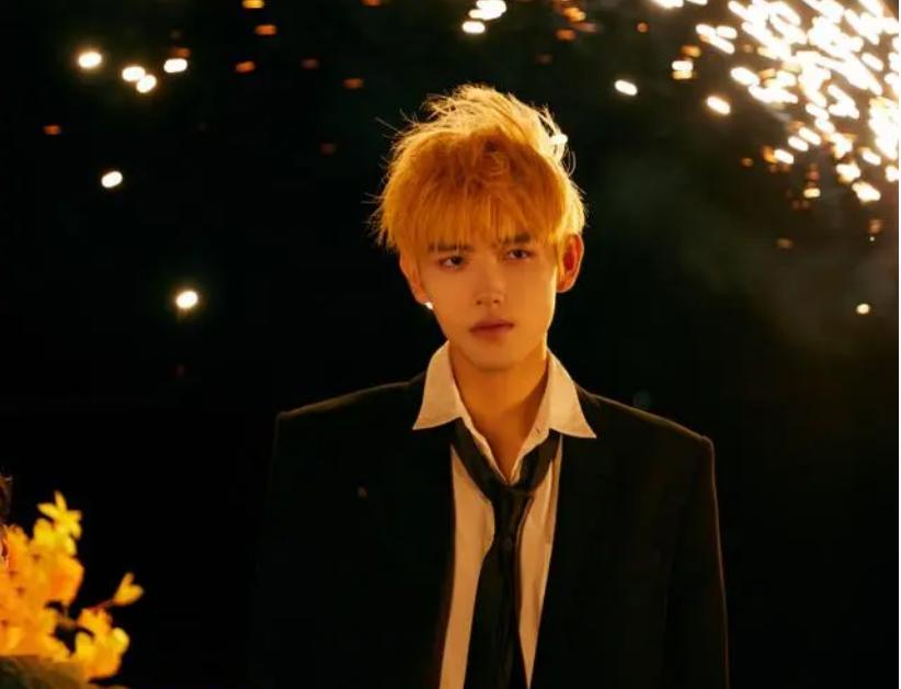 Chen Feiyu collapsed before the fire? The bed photo with the married ...