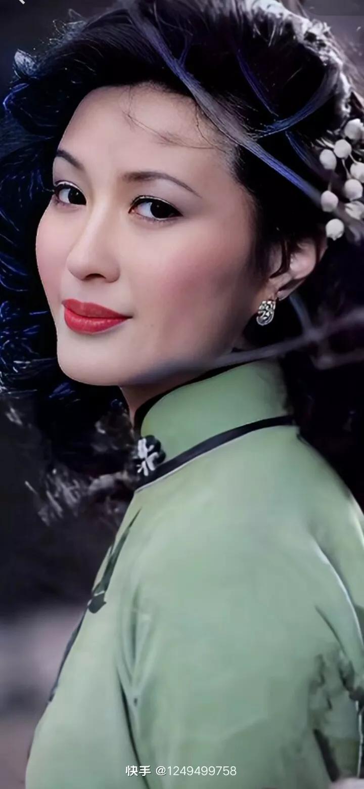 Movie actress Fang Shu in the 1980s - iNEWS