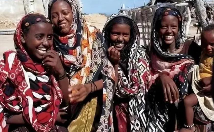 Mysterious African Nuer tribe: In order to continue offspring, women ...