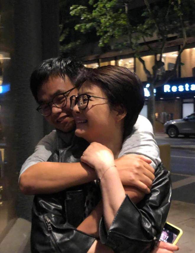 48-year-old Yuan Li appeared in Shanghai to do charity work! Fat body, dressed like a passerby ...