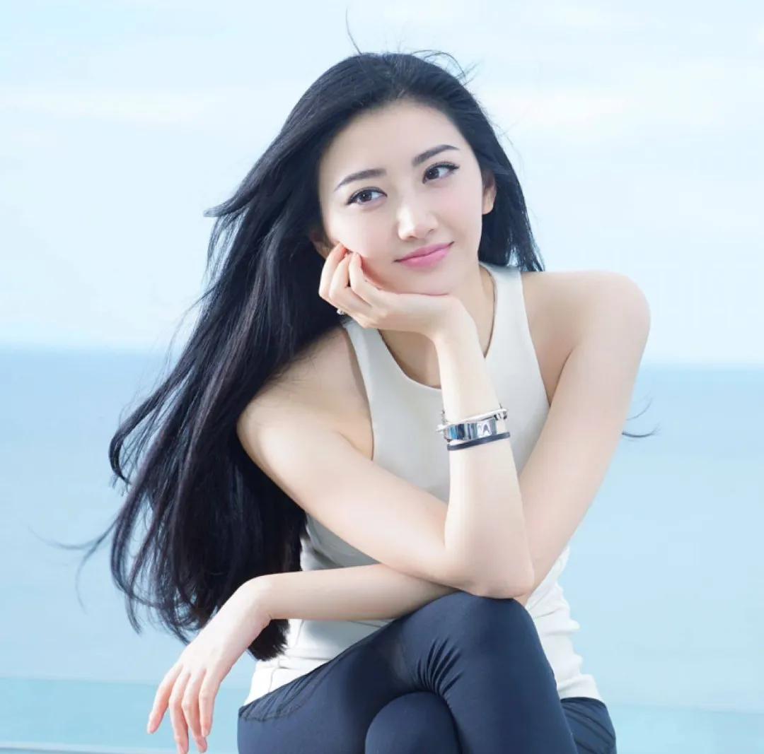 Jingtian Xianyu sells "original flavor"? It's shoes, clothes, cosmetics, for public welfare - iMedia