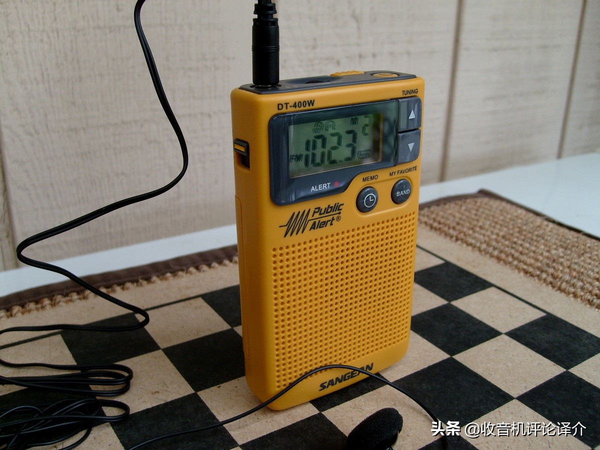 10 times better than Japanese transistor radios?Sangean DT-400W Radio ...