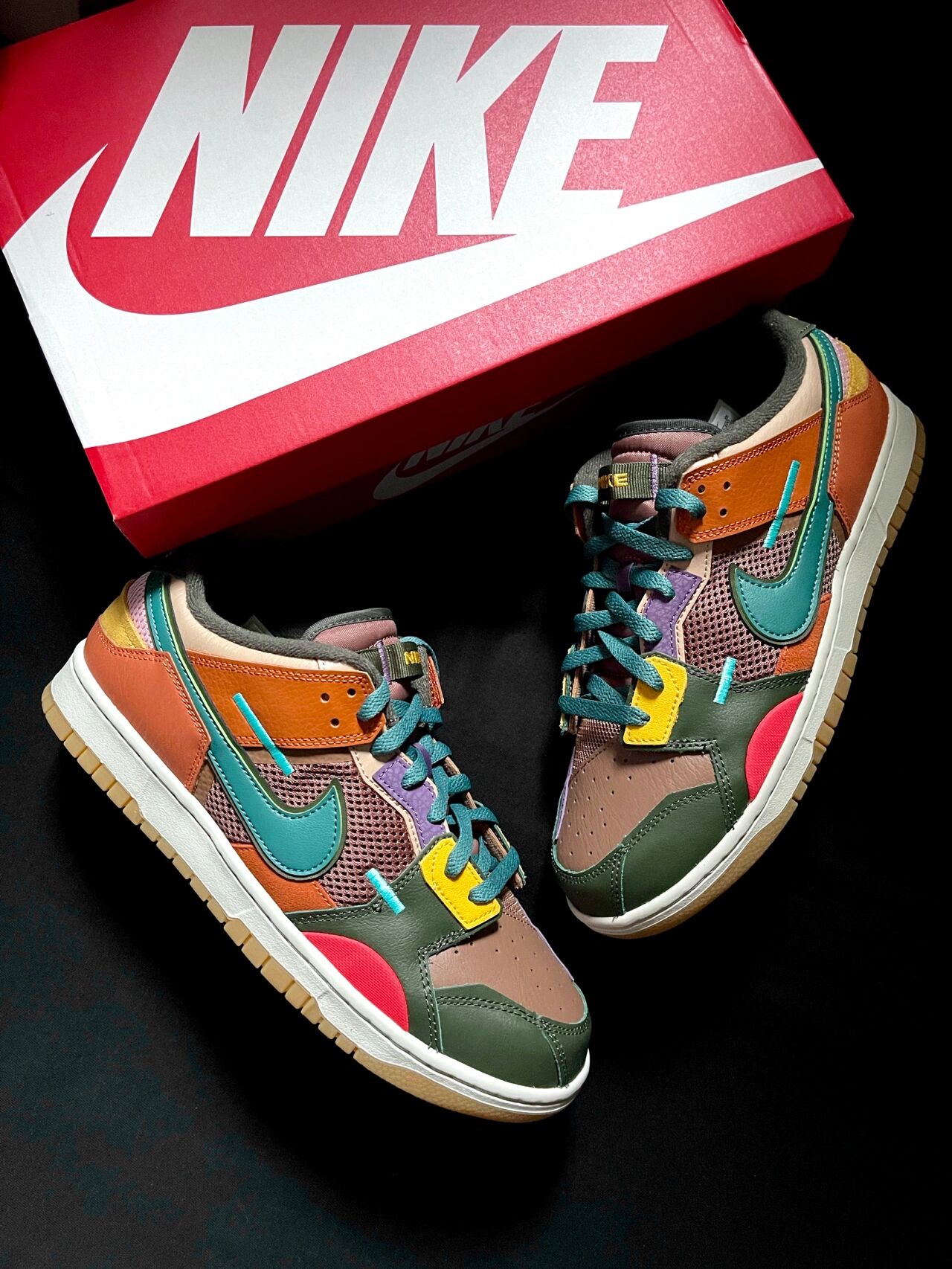 Dunk Low Stitches - iNEWS