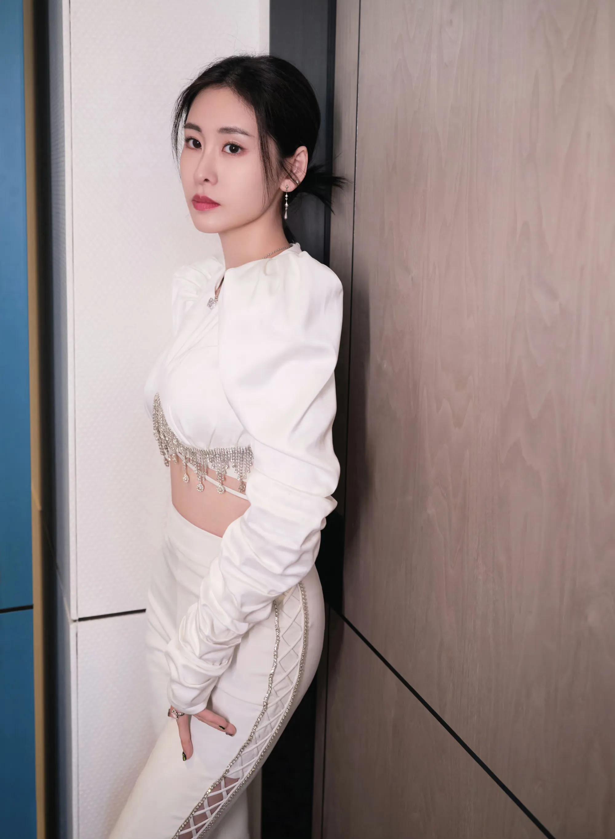 Zhang Bichen Meitu - iNEWS