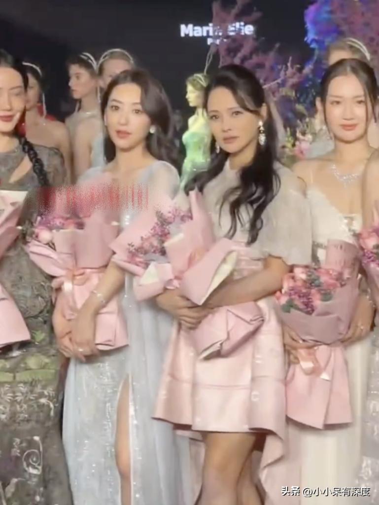 A recent photo of Jiang Mengjie. At the age of 34, she looks stunning ...