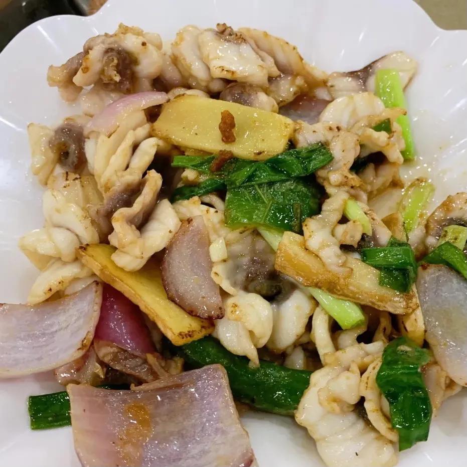 Famous Crispy Meat Carp Restaurant - iNEWS