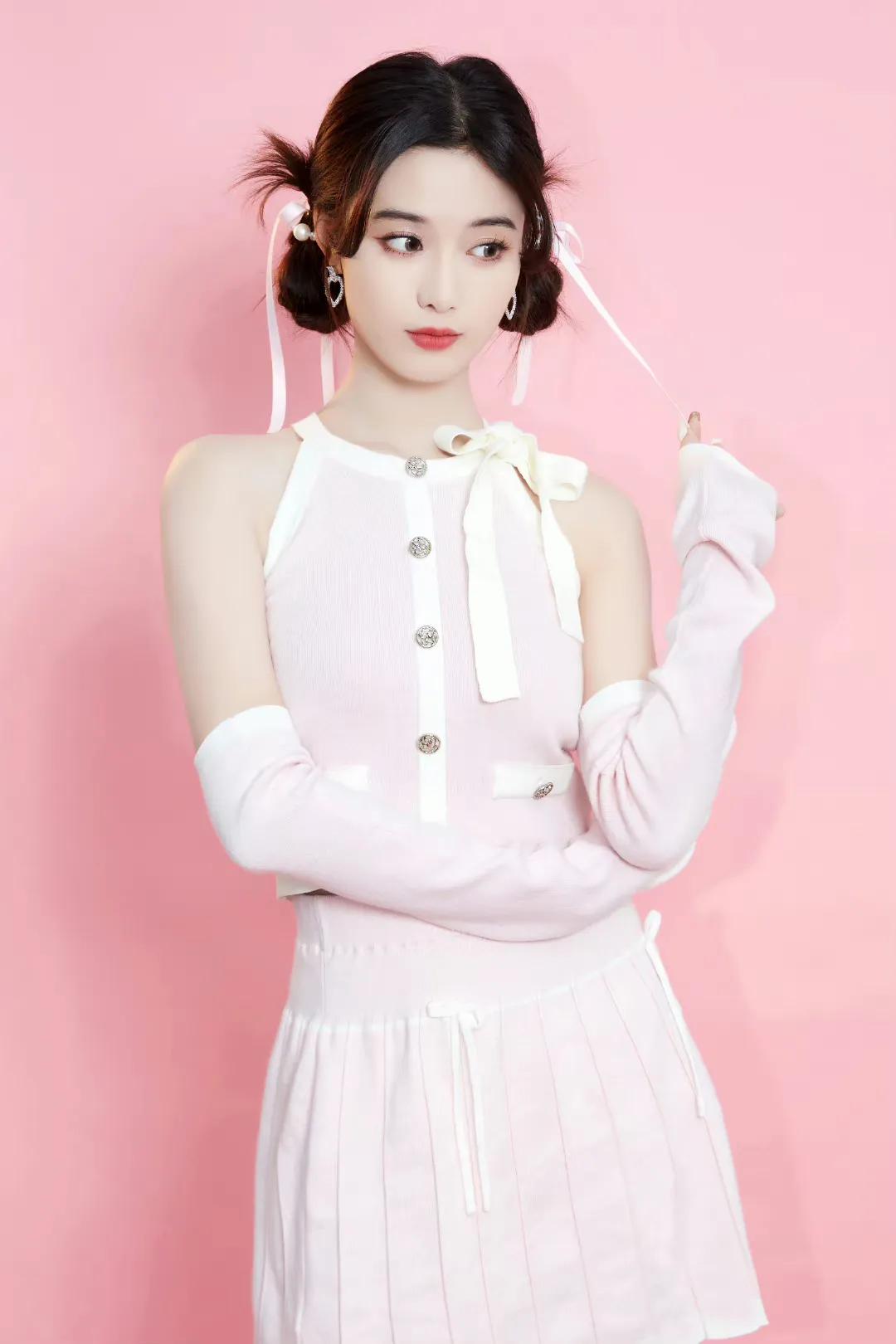 5.10 Atlas Liu Shishi Xu Yiyang Qin Lan Lu Yuxiao Zhao Liying Wang Yuwen Qiao Xin Jiang Shuying ...