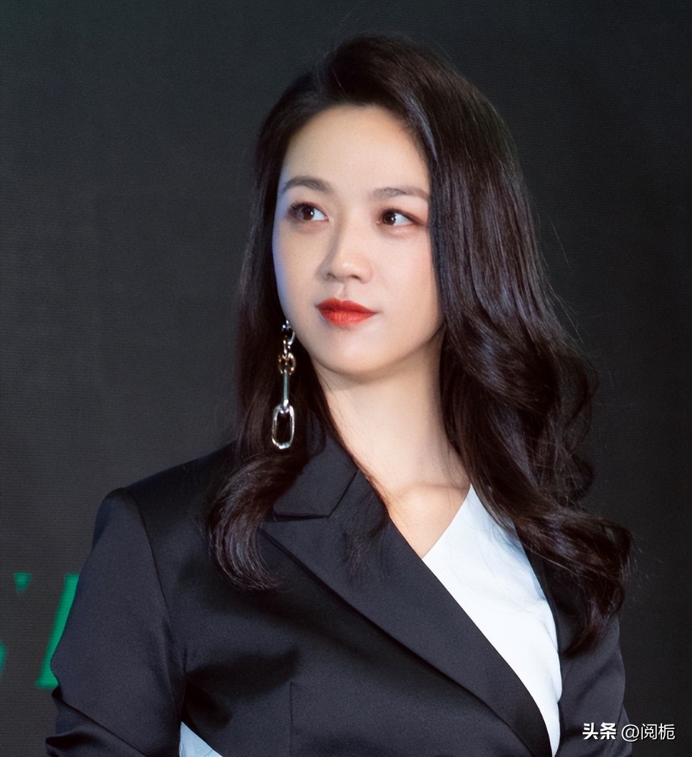 The 43-year-old Tang Wei was finally "conferred a god" in South Korea ...