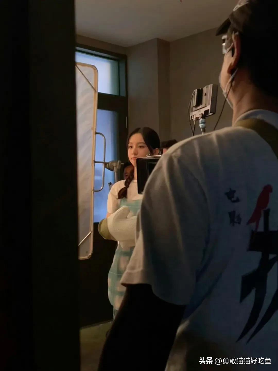 Ju Jingyi Zhou Ye - iNEWS