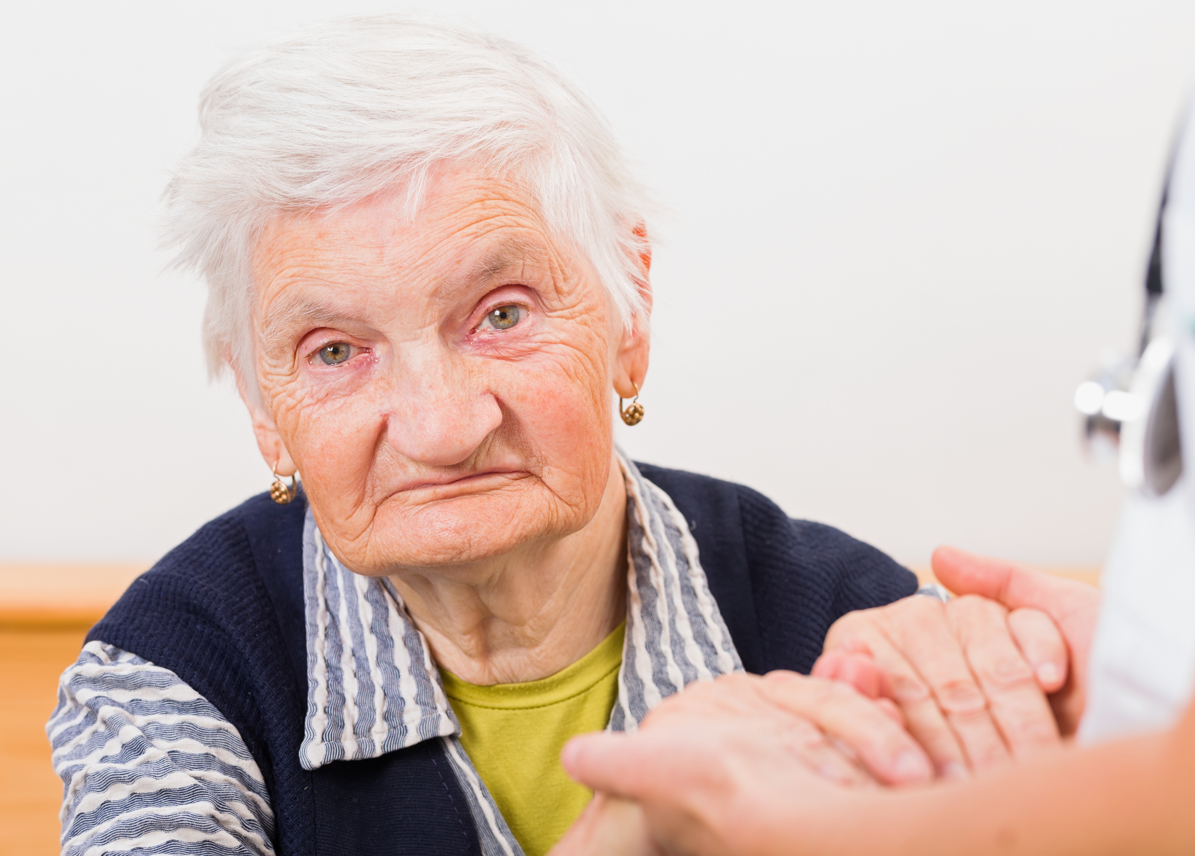 Why do people get shorter and shorter as they get older?Is it normal ...