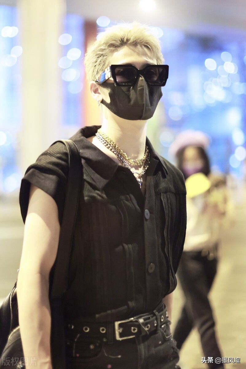 Riki: Appeared at Beijing Airport in the early morning of May 20, 2023 ...