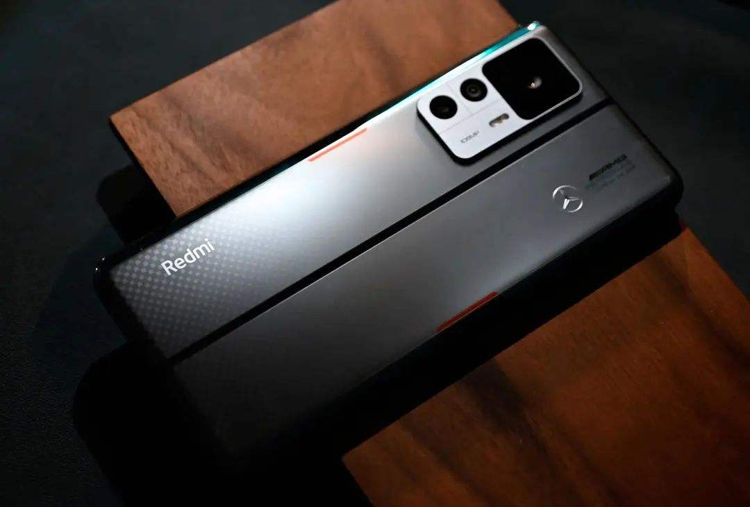 Just close your eyes and buy, these 3 mobile phones are not only ...