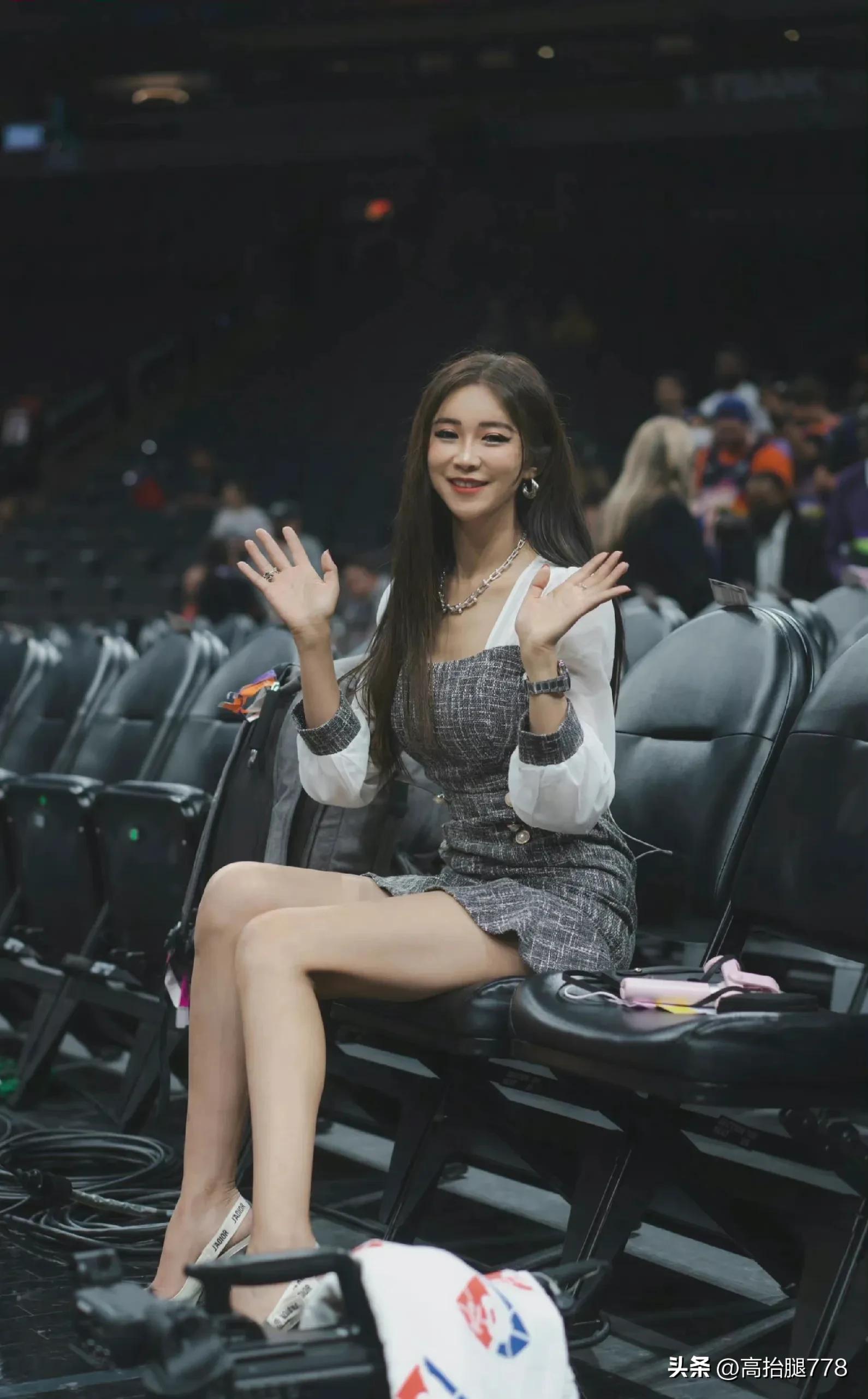 Zhang Manyuan - iNEWS