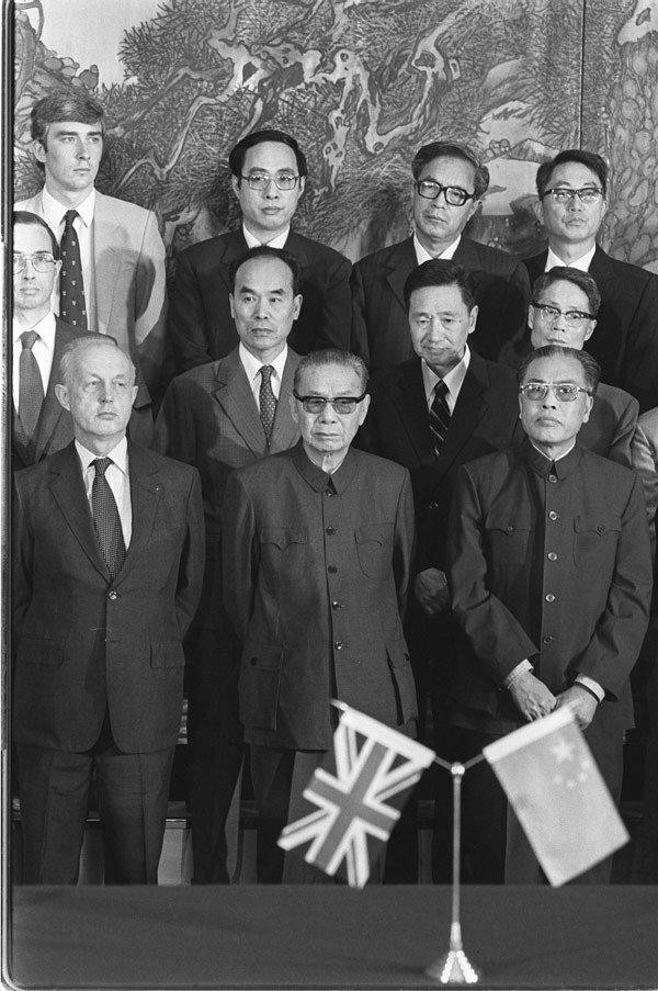 In 1972, when Ji Pengfei's negotiations were deadlocked, Premier Zhou ...