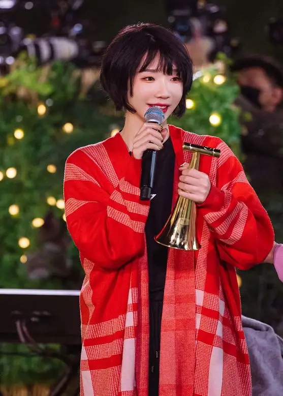 Mingyang Entertainment—Beauty Star-Liu Lian - iMedia