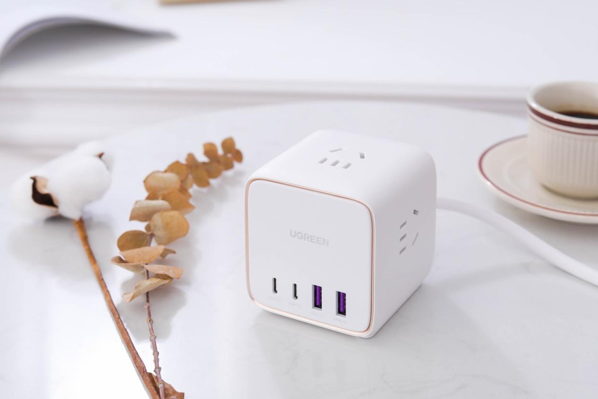 Still using the old plug?This socket is not the same, Greenlink 65W ...