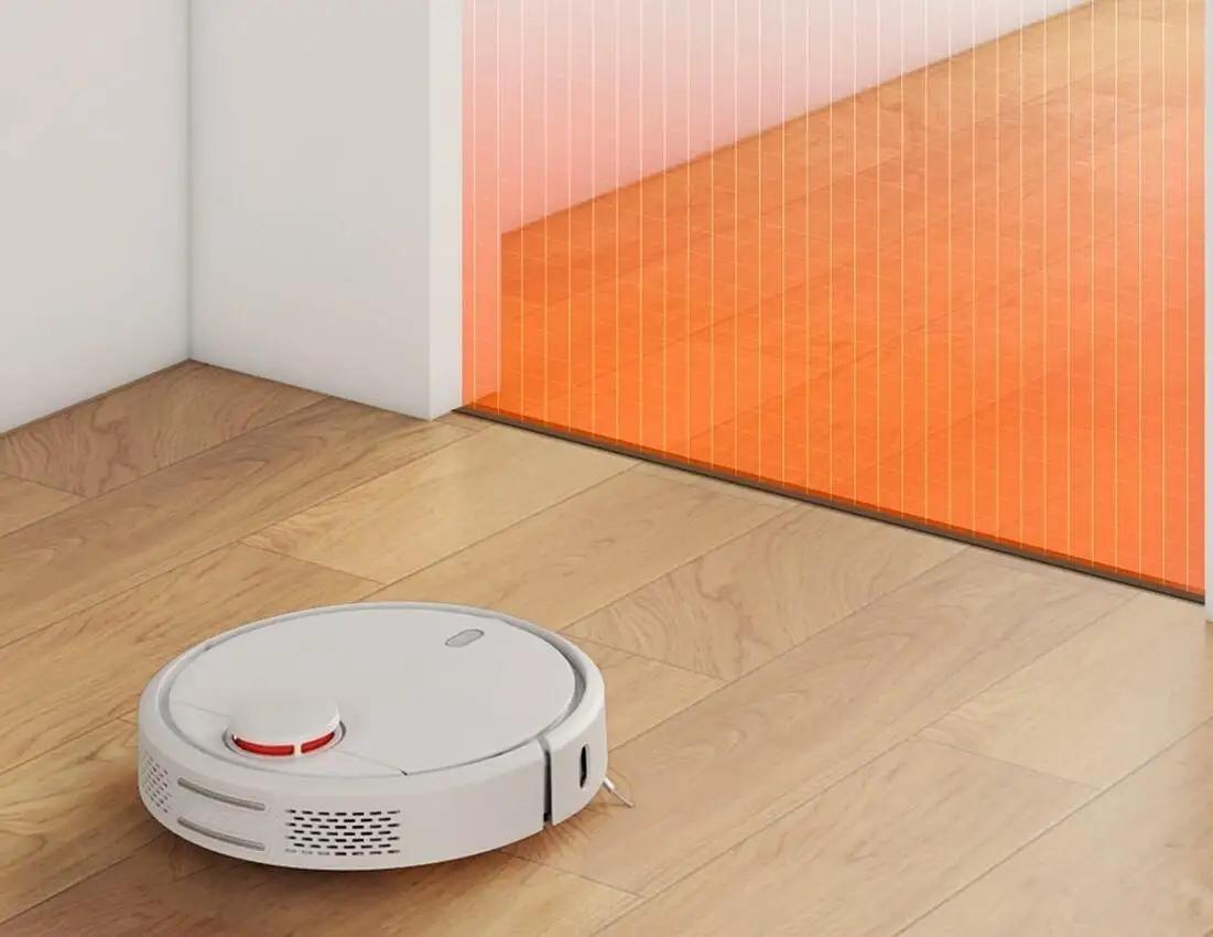 Dust has nowhere to escape, sweeping robots let the floor say goodbye ...