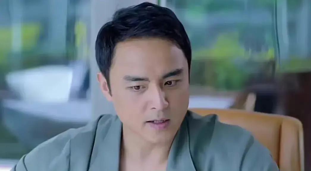 again? 56-year-old Jiang Wenli and 14-year-old Ming Dao played a sister-brother relationship ...