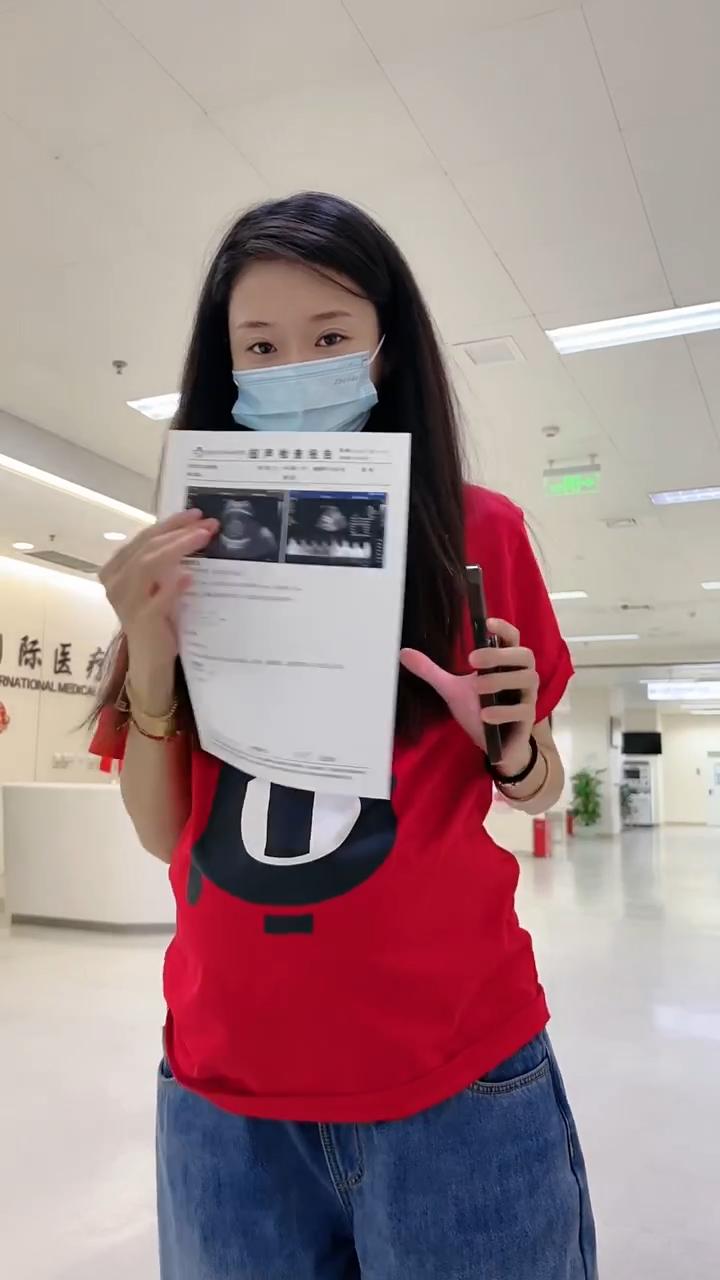 Yan Xuejing was upgraded to be a grandmother, actor Xu Mengdi was happy ...