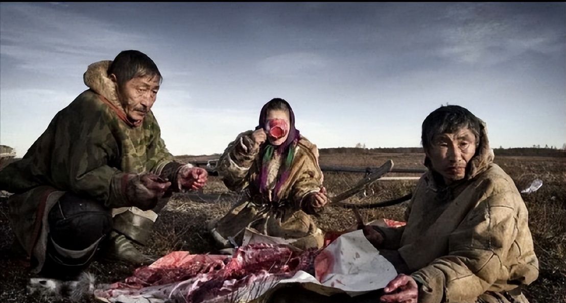 The pickled puffins of the Eskimos are so smelly and disgusting, why ...